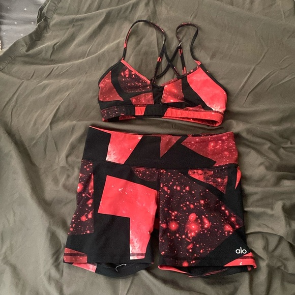 ALO Yoga | Intimates & Sleepwear | Alo Yoga Set | Poshmark